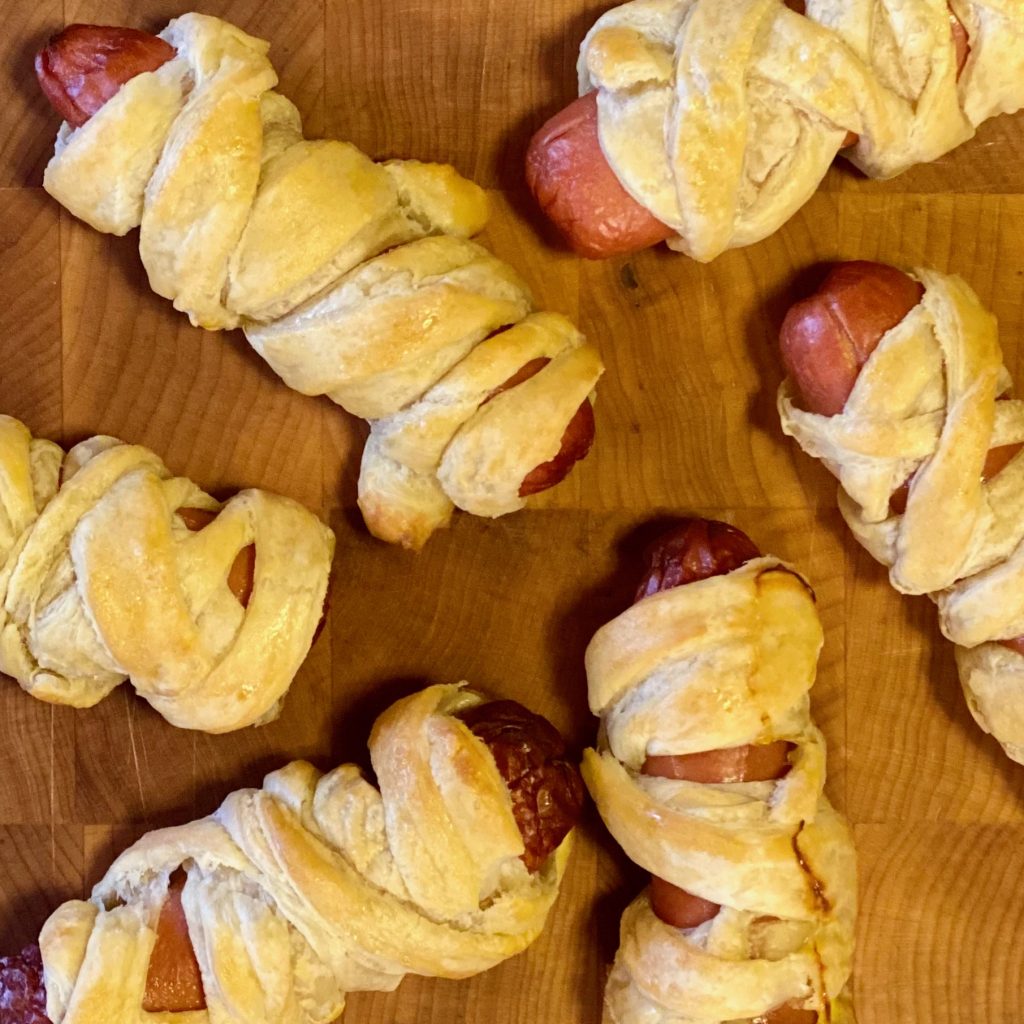 Tasty Tuesday–The Nightmare Before Christmas Cookbook – Amanda Markel